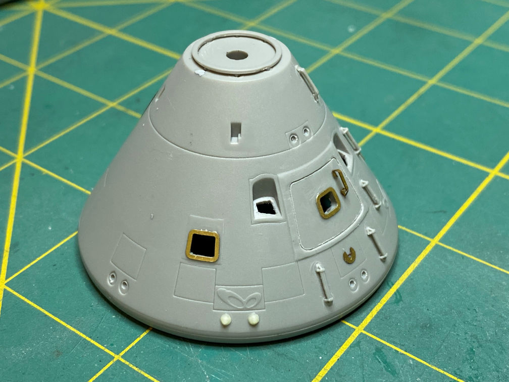 1/72 Dragon Apollo 11 Lunar Approach Build – Luhman-ations